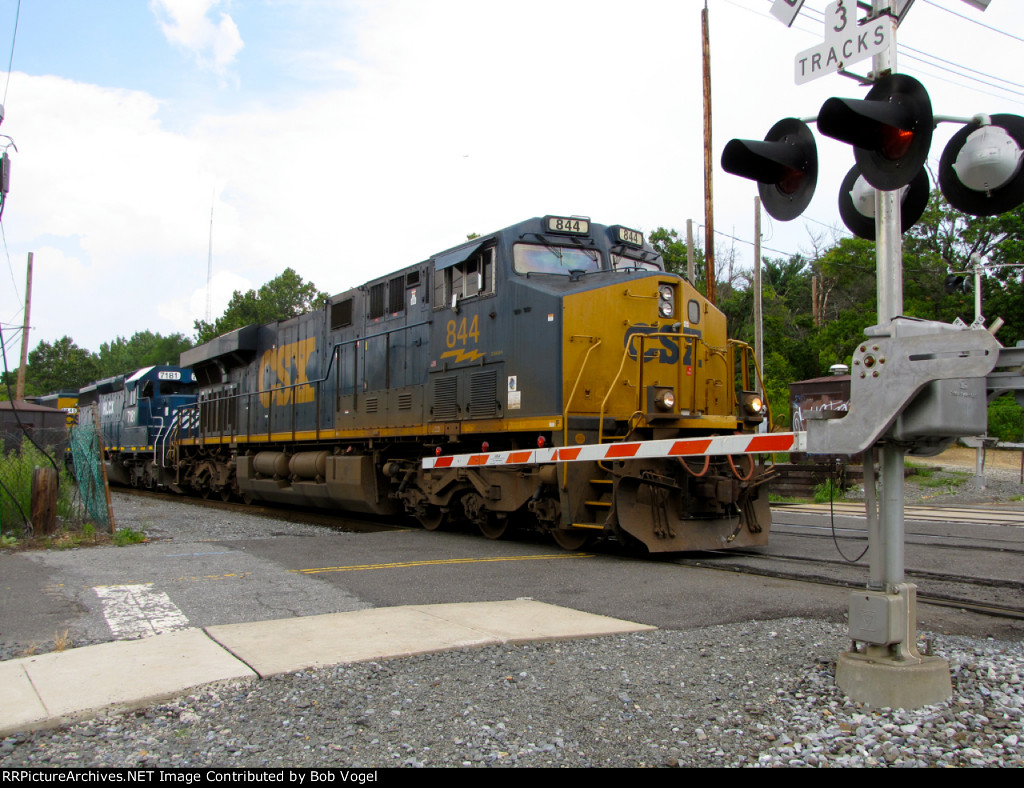 CSX 844